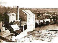 Dee Mills - Chesterwiki