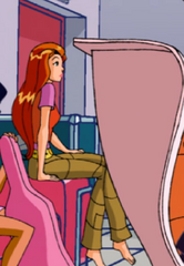 Samantha (Totally Spies) - Drawn Feet Wiki