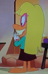 Shirley McLoon - Drawn Feet Wiki