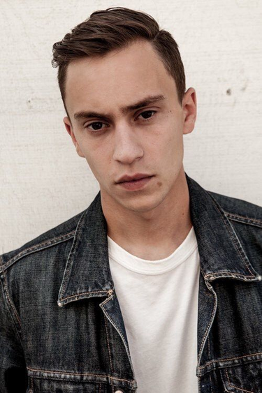 Keir Gilchrist - Family Guy Wiki