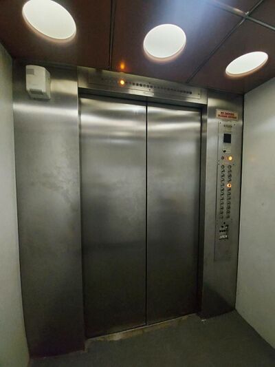 Hitachi High Speed Elevators (1980s) - Indonesia Elevator Guide