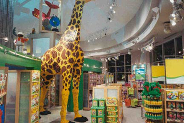 LEGO Imagination Center Disneyland® Resort Anaheim, CA, USA ...