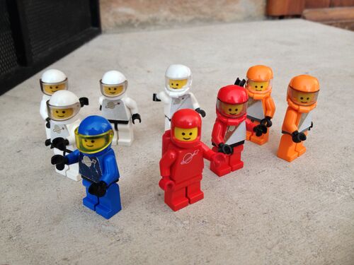 Fan:Classic Space Minifigures - Brickipedia, the LEGO Wiki