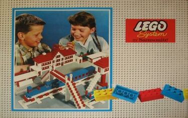 711 Basic Set - Brickipedia, the LEGO Wiki