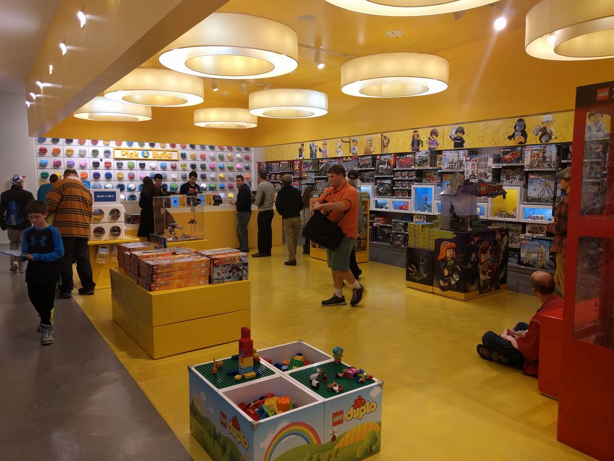 The LEGO Store, Bridgewater Commons - Brickipedia, the LEGO Wiki