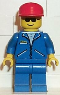 2140 Roadside Recovery and Tow Truck - Brickipedia, the LEGO Wiki